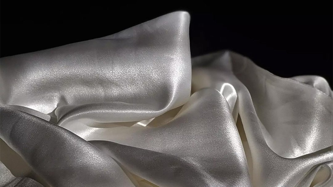 Microplastics in products? Silk offers a biodegradable alternative